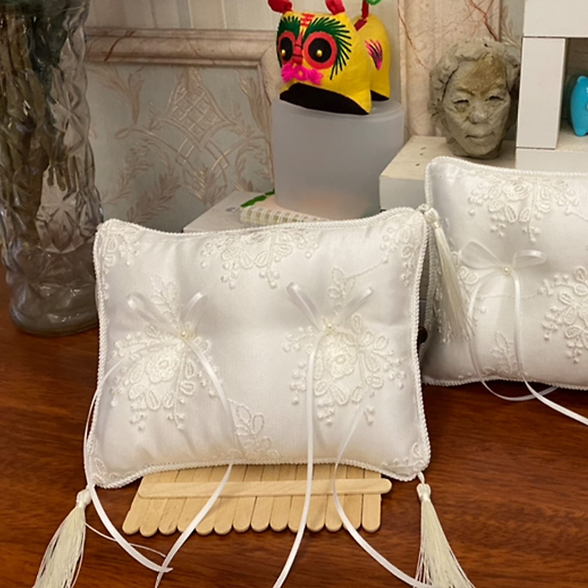 ZYLLZY Wedding Ring Pillow,Rectangle Ring Pillow with Tassel,Simple Ring Bearer Cushion Marriage Supplies for Bridal Shower Wedding Ceremony Proposal