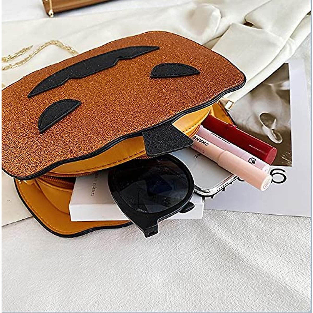 YYSS Halloween Pumpkin Crossbody Bags Women Novelty Devil Shoulder Chain Purse Bat ornament Fashion PU Trick or Treat Shoulder Handbag Creative Cute bag with Drawstring Candy Bag (Gold)