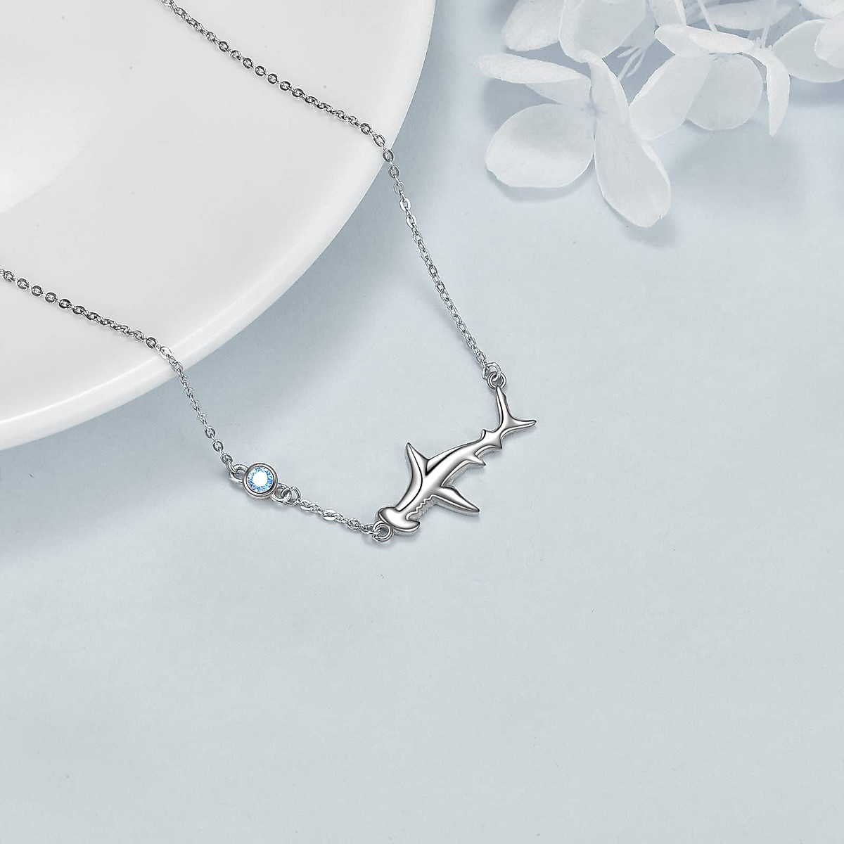 YAFEINI Hammerhead Shark Necklace Sterling Silver Pendant Shark Jewelry Gifts for Diver Women
