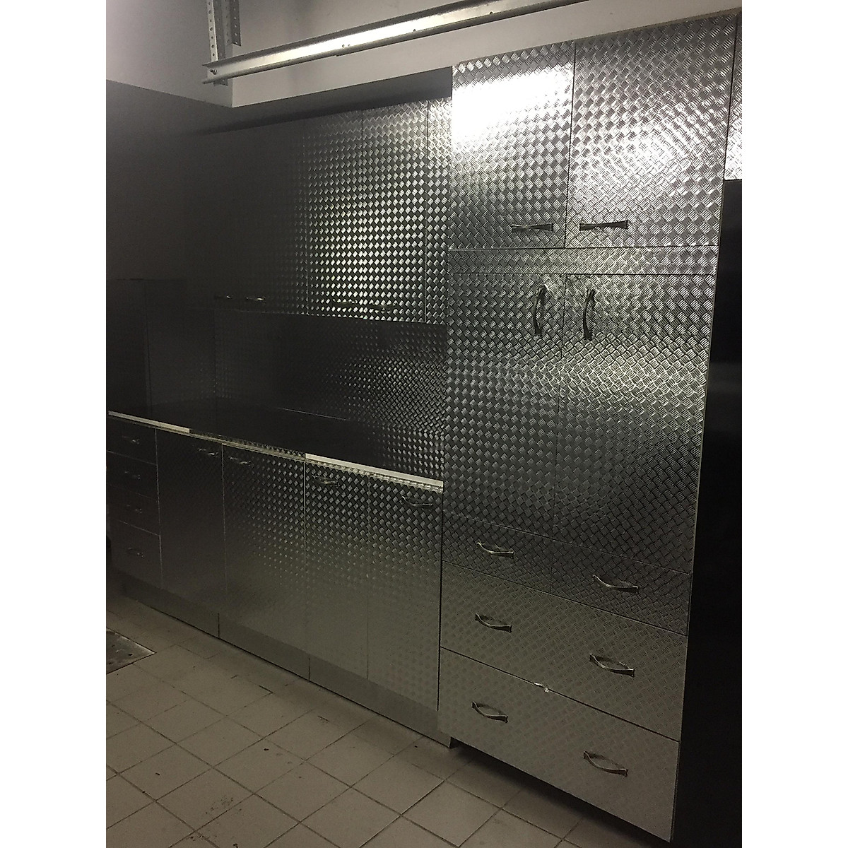 Industrial Utility Diamond Plate Metallic Chrome Finish Vinyl Wrap Silver 17.8 Inches x 6.5 Feet Sheet Adhesive Roll for Shelves Walls Flooring