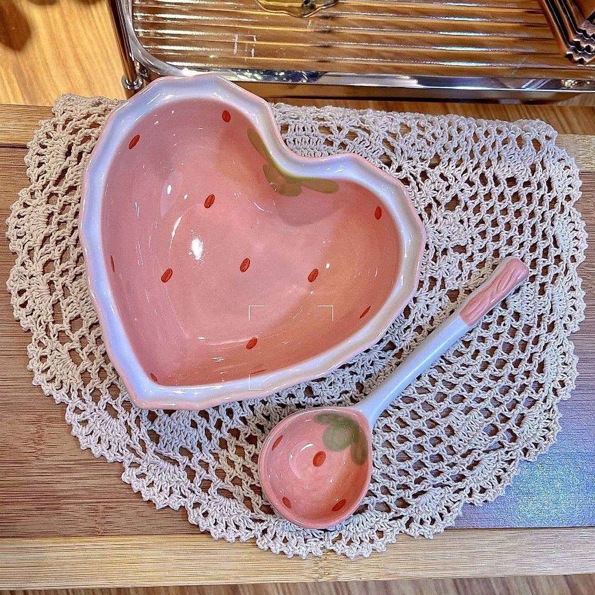 ENPAP Strawberry-shaped heart-shaped ceramic bowl, sturdy salad bowl, for cereals, salads, soups, salads and ceramic lettuce, for oatmeal, ceramic (pink)