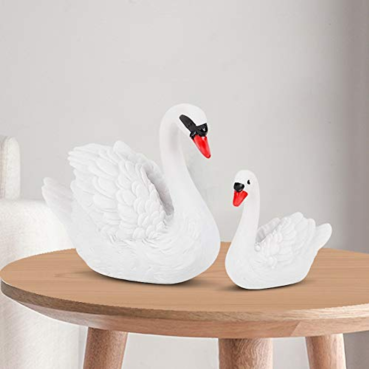 Dancal 2 PCS Swan-Shape Garden Statue Outdoor Sculpture Lawn Garden Scene Decor