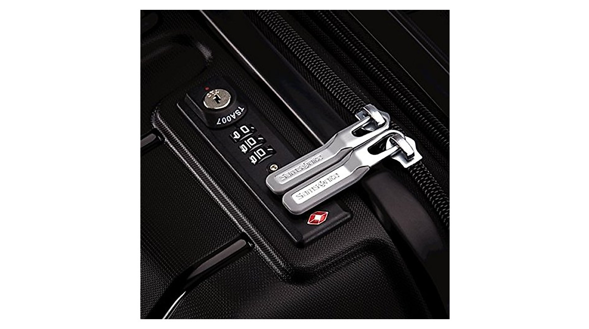 Samsonite Freeform 28" Spinner - Travel Made Easy