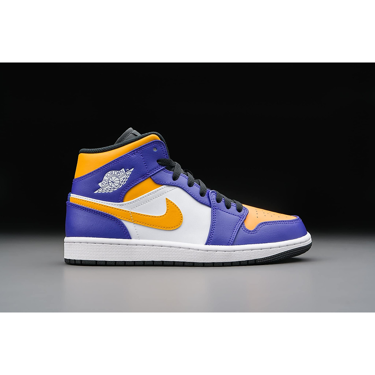 Jordan Men's Air Jordan 1 Mid, Dark Concord/Taxi-white-black, 10