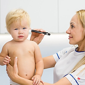 Mudder 6 Pieces Pen Light Included Batteries Reusable LED Penlight Pupil Gauge Warm Light Pen Reusable Penlights for Home Care Daily Care, (Black, Red, Blue, Purple, Gold and Silver)