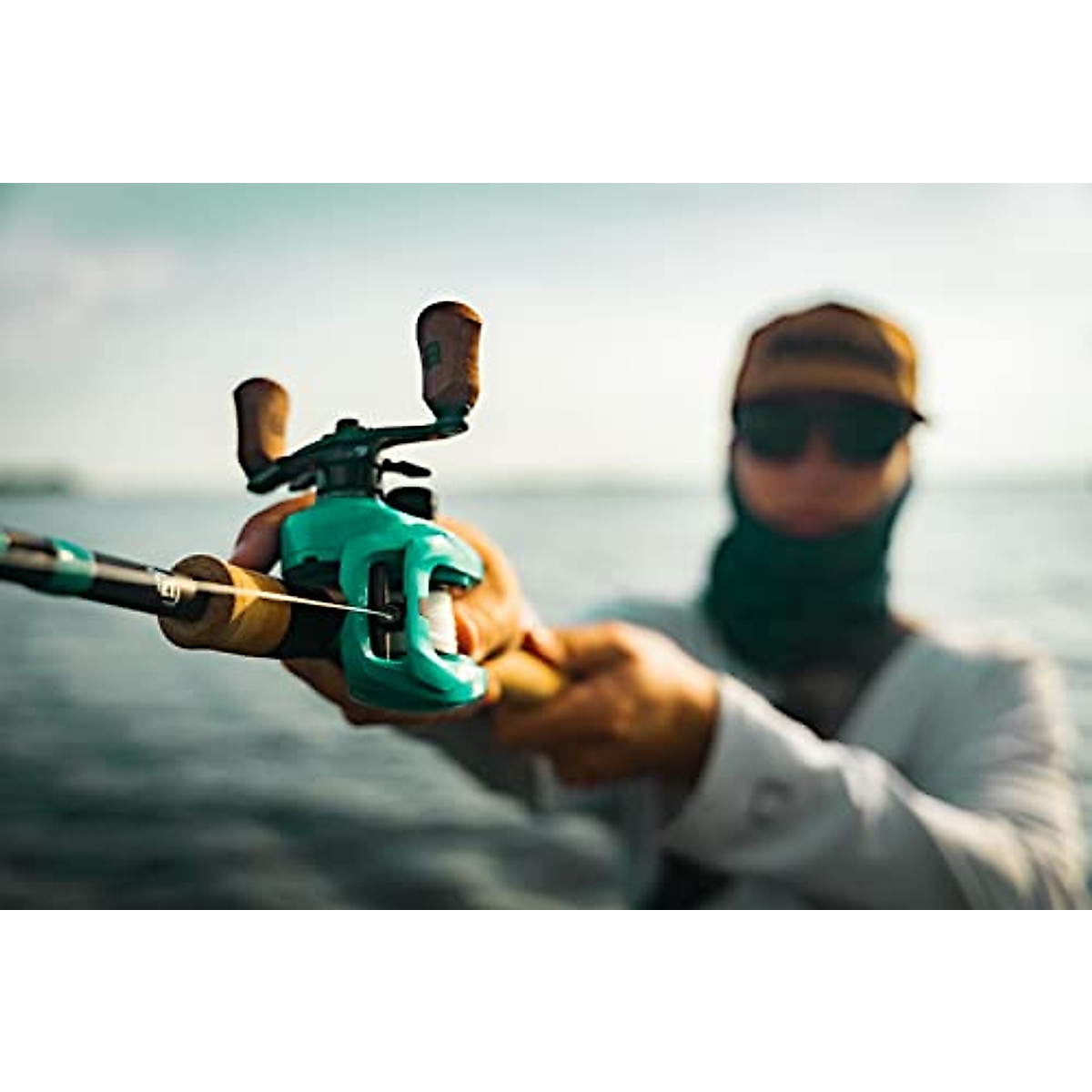 13 FISHING - Modus TX2 Baitcast Reel - 7.3:1 Gear Ratio - Right Hand Retrieve (Salt+Fresh) - MODTX2-7.3-RH, Seafoam Green