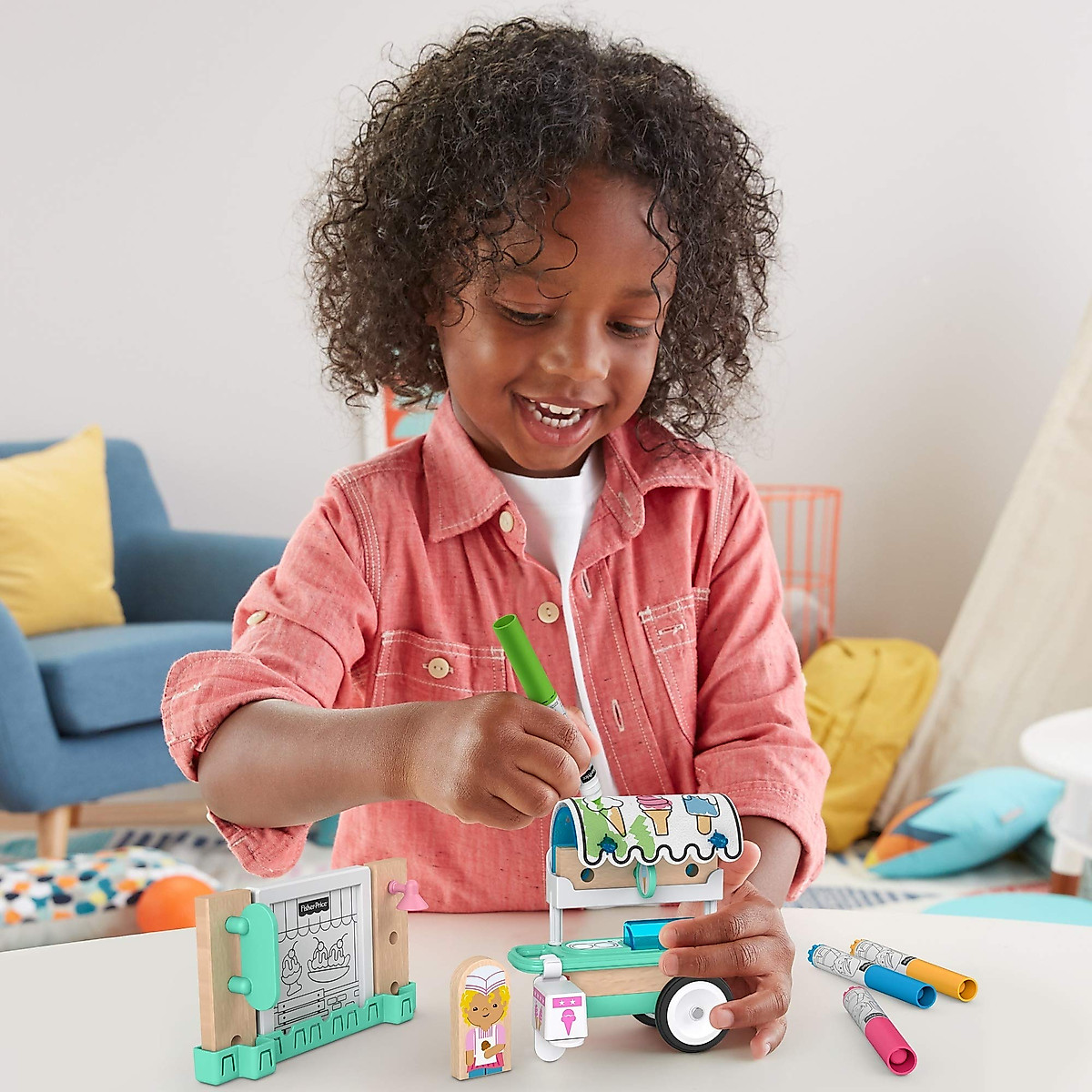 Fisher-Price Wonder Makers design system Ice Cream Cart, 15+ pieces, craftable building and track set with colorable pieces for preschool kids ages 3 years & up