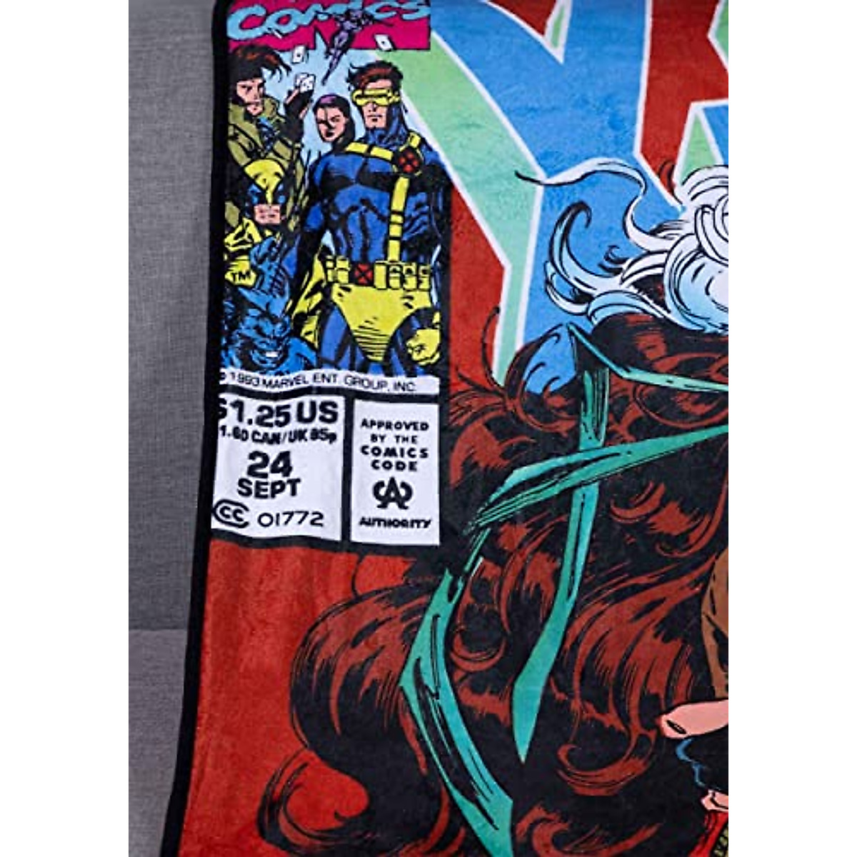 Surreal Entertainment X-Men Rogue & Gambit 45" x 60" Fleece Blanket Standard