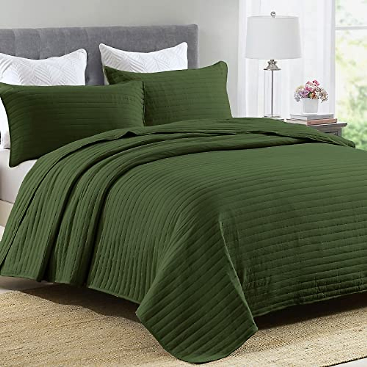 Boryard Oliver Green Quilts Queen Size, 3 Pieces Lightweight Soft Full Coverlet Bedspread Bedding Set (90x90 inches) with 2 Pillow Shams(20x26 inches)