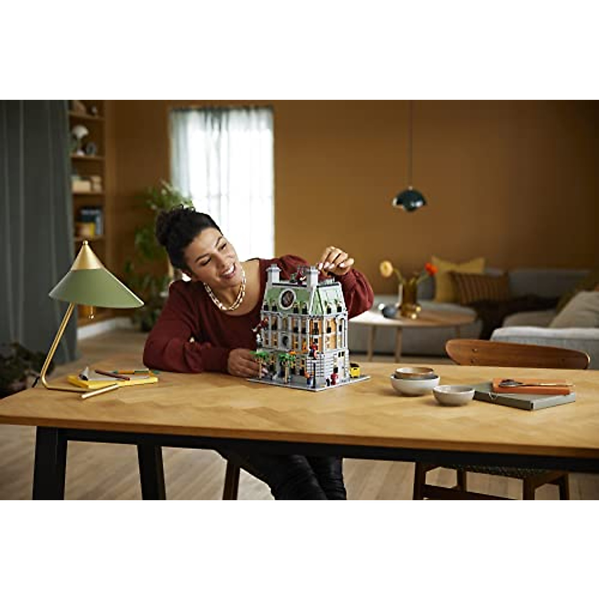 LEGO Marvel Sanctum Sanctorum 76218, 3-Story Modular Building Set, Avengers Movie Collectible, 9 Minifigures Including Doctor Strange, Wong, Spider-Man, Iron Man and The Scarlet Witch