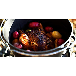 GSI Outdoors Guidecast 5qt Dutch Oven | Cast Iron Dutch Oven for Camping, Cabin and Home Kitchen