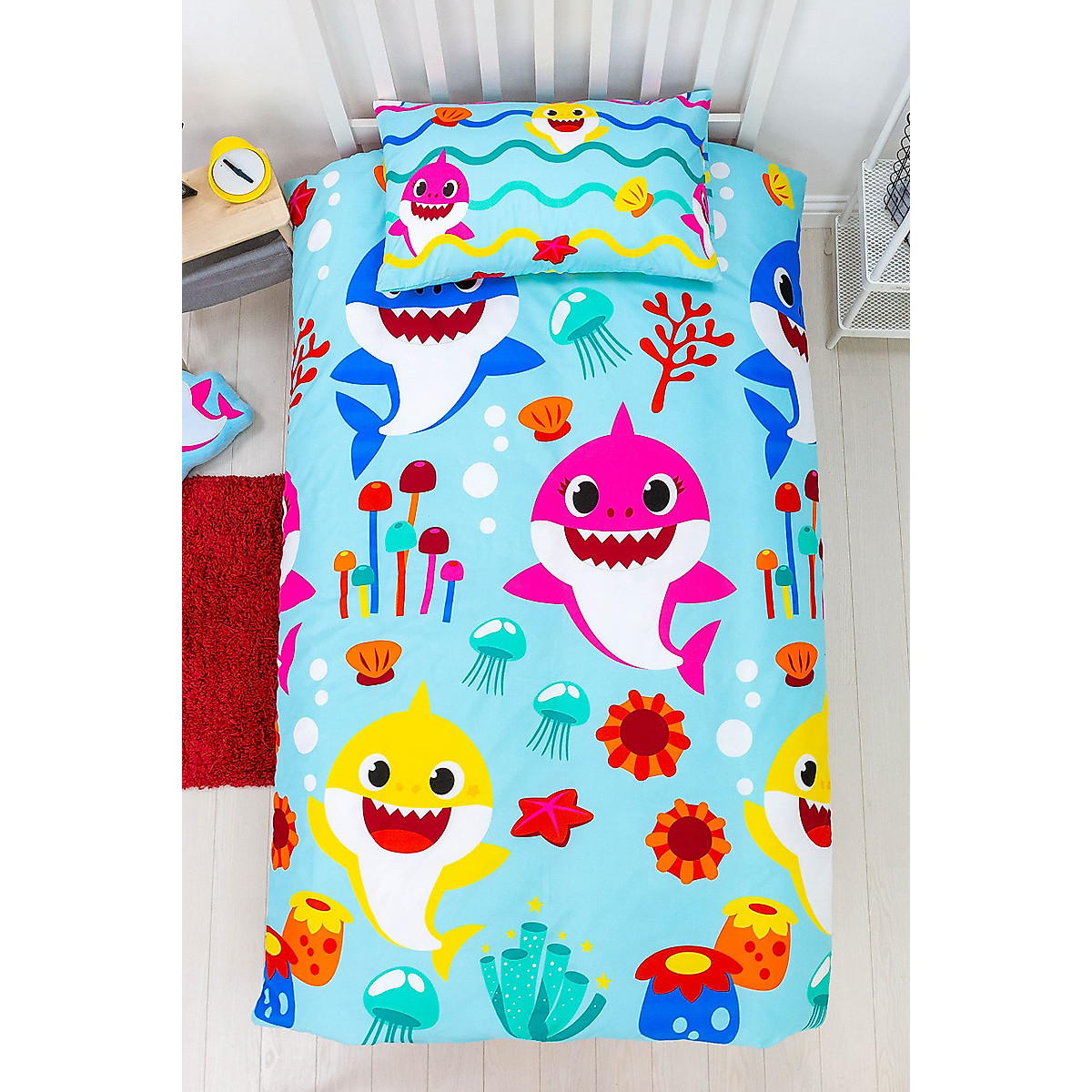 Character World Baby Shark Rainbow Single Duvet Cover Set