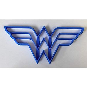 WOMAN SUPERHERO W DETAILED COOKIE CUTTER BAKING TOOL USA PR511