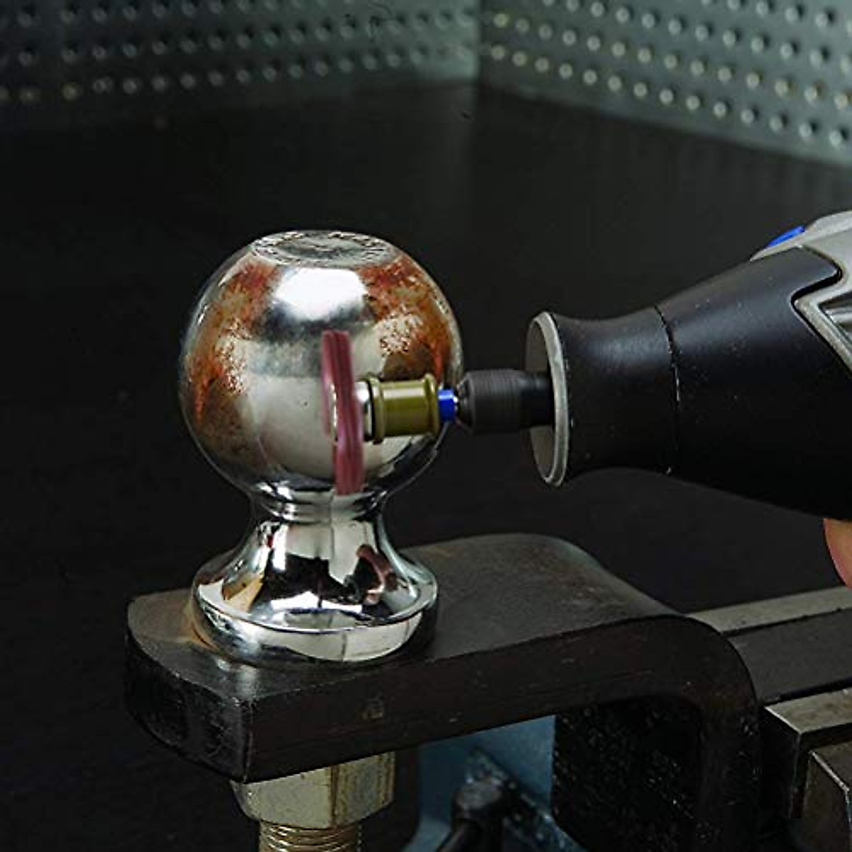 BUYGOO 60pcs 1 Inch Bristle Disc Kit with 6pcs Mandrels for Rotary Tools, Detail Abrasive Wheel for Cleaning & Polishing, Radial Bristle Wheel with Grit 80 120 220 400 600 1000