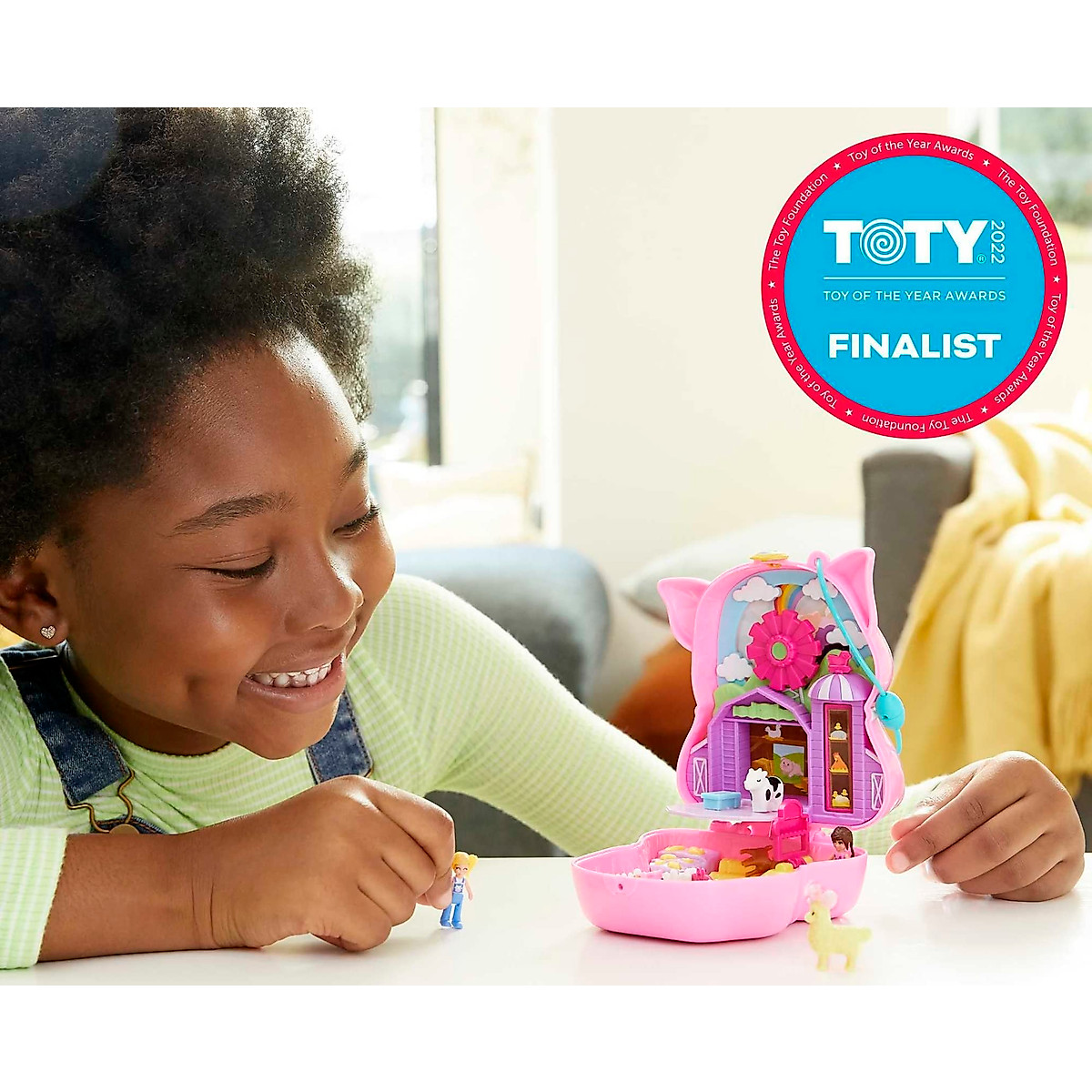 Polly Pocket On The Farm Piggy Compact, Farm Theme, Micro Polly Doll & Friend Doll, 2 Animal Figures (1 Alpaca with Hair), Fun Features & Surprise Reveals, Great Gift for Ages 4 Years Old & Up