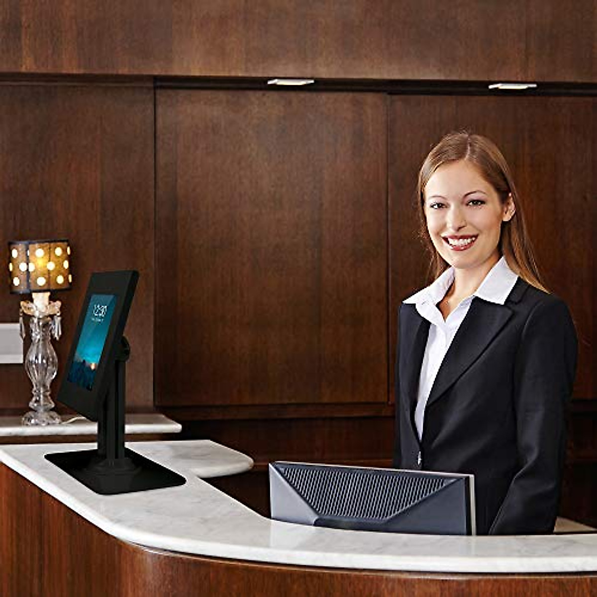 Mount-It! Anti-Theft Kiosk Stand for iPad, iPad Pro, iPad Air, Samsung Tab A | Secure iPad 10.2 Retail Kiosk | Locking Counter-Top Tablet Stand for 10.2 and 10.5" Tablets, Black