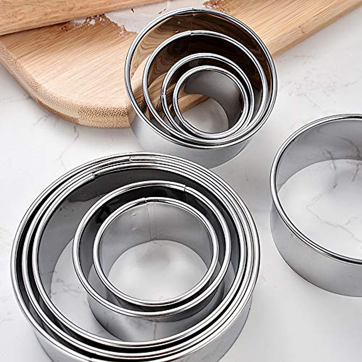 RIHAI Stainless Steel Round Cookie Cutter Set, 12 Circular Biscuit Cutters Round Donut Ring Molds for Baking 1.2 Inch Height