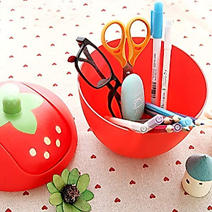Toddmomy Mini Desktop Trash Can Strawberry Swing Lid Trash Bin Plastic Small Waste Bin Garbage Bin for Home Office Car (Red)