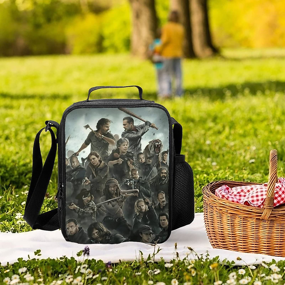 Waterproof Carrying Thermal Lunch Tote The Apocalyptic Walking Horror Drama Dead Lunch Bag lunch Bags Warm Organizer for Outdoors Lunch Box with Adjustable Shoulder Strap