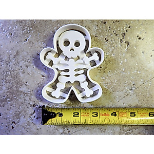 GINGERBREAD SKELETON MAN BODY BONES HALLOWEEN COOKIE CUTTER MADE IN USA PR113