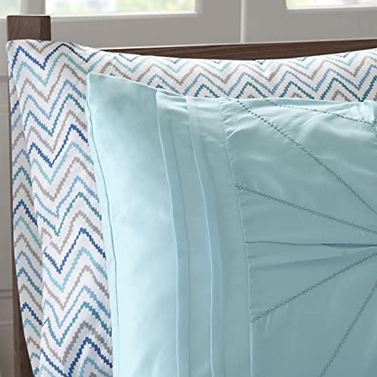 Intelligent Design Toren Complete Bag Tufted Embroidered Comforter with Sheet, Season Bedding Set, Full, Aqua