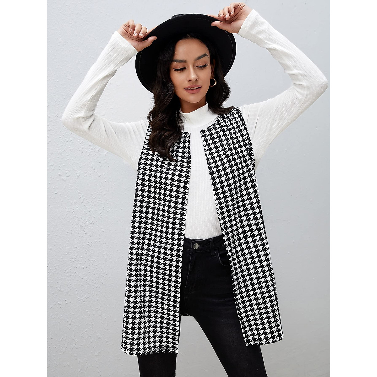 WDIRARA Women's Plaid Button Open Front Sleeveless Blazer Jacket Black Houndstooth L