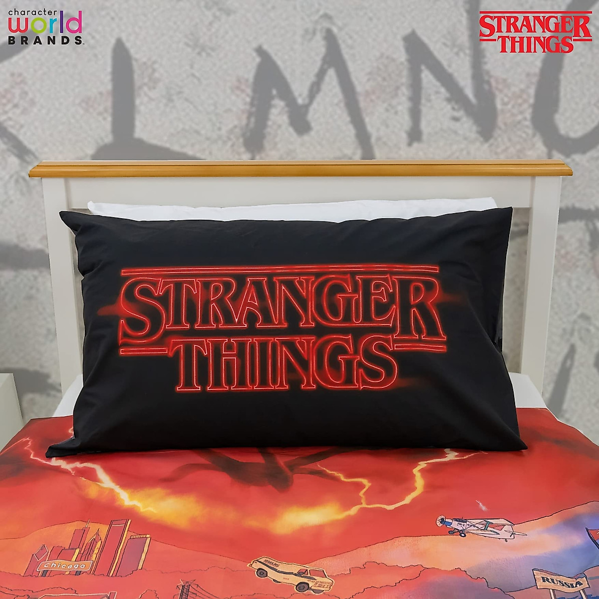 Stranger Things Character World Official Single Duvet Cover | Hawkins Town Map Design, Reversible Easy Care Bedding 2 Sided Duvet Quilt Set with Matching Pillow Case, Multicolour Print