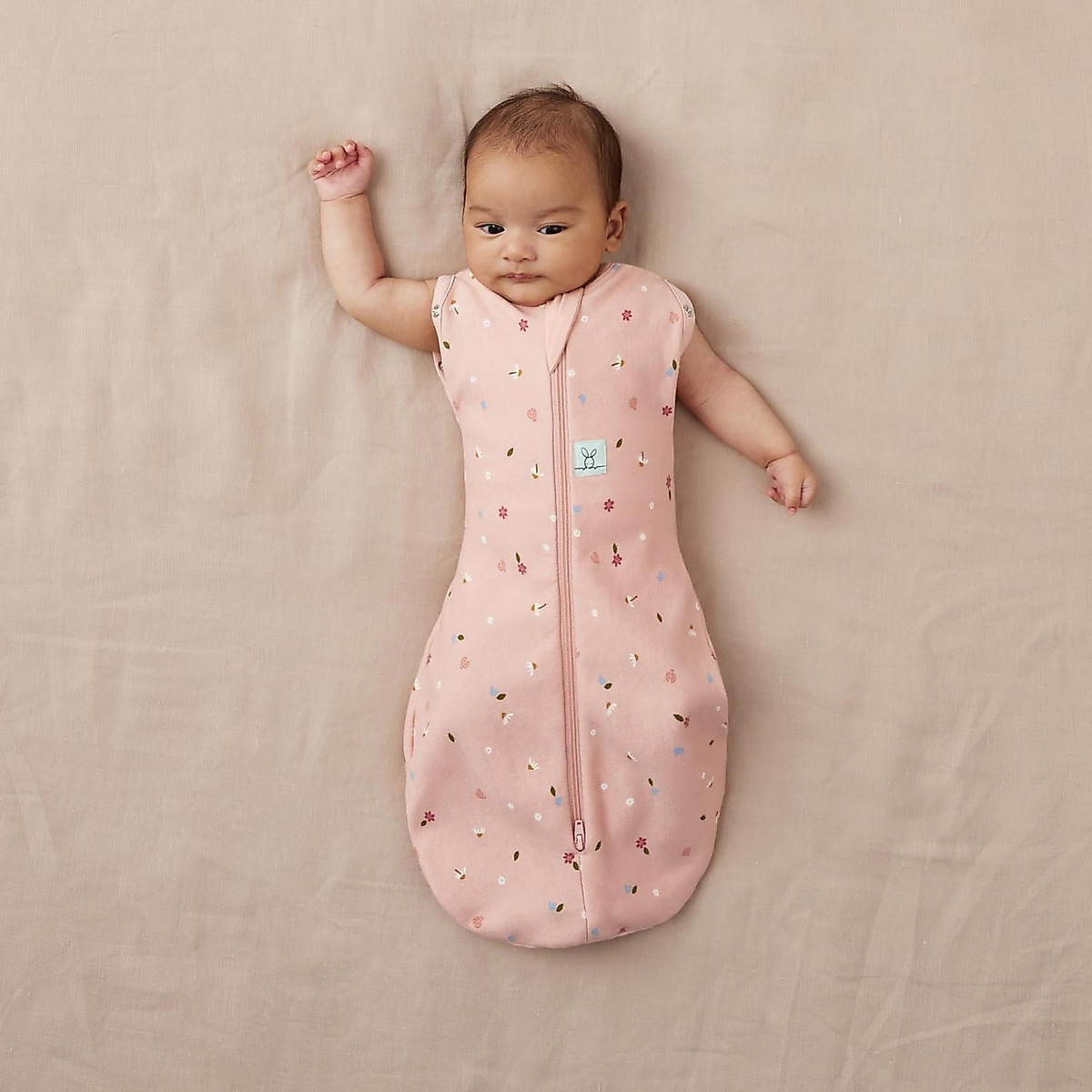 ergoPouch 1 tog Baby Sleep Sack 0-3 Months - Baby Sleeping Sack for Warm & Cozy Nights - Cocoon Swaddle Sack Baby Keeps Calm & Relaxed (Berries)