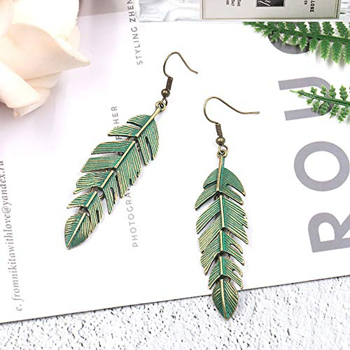 Handmade Boho Lightweight Statement Retro Leaf Plant Drop Earrings with Detailed Texture Pendant for Women Girls Best Holiday Gifts (Green)
