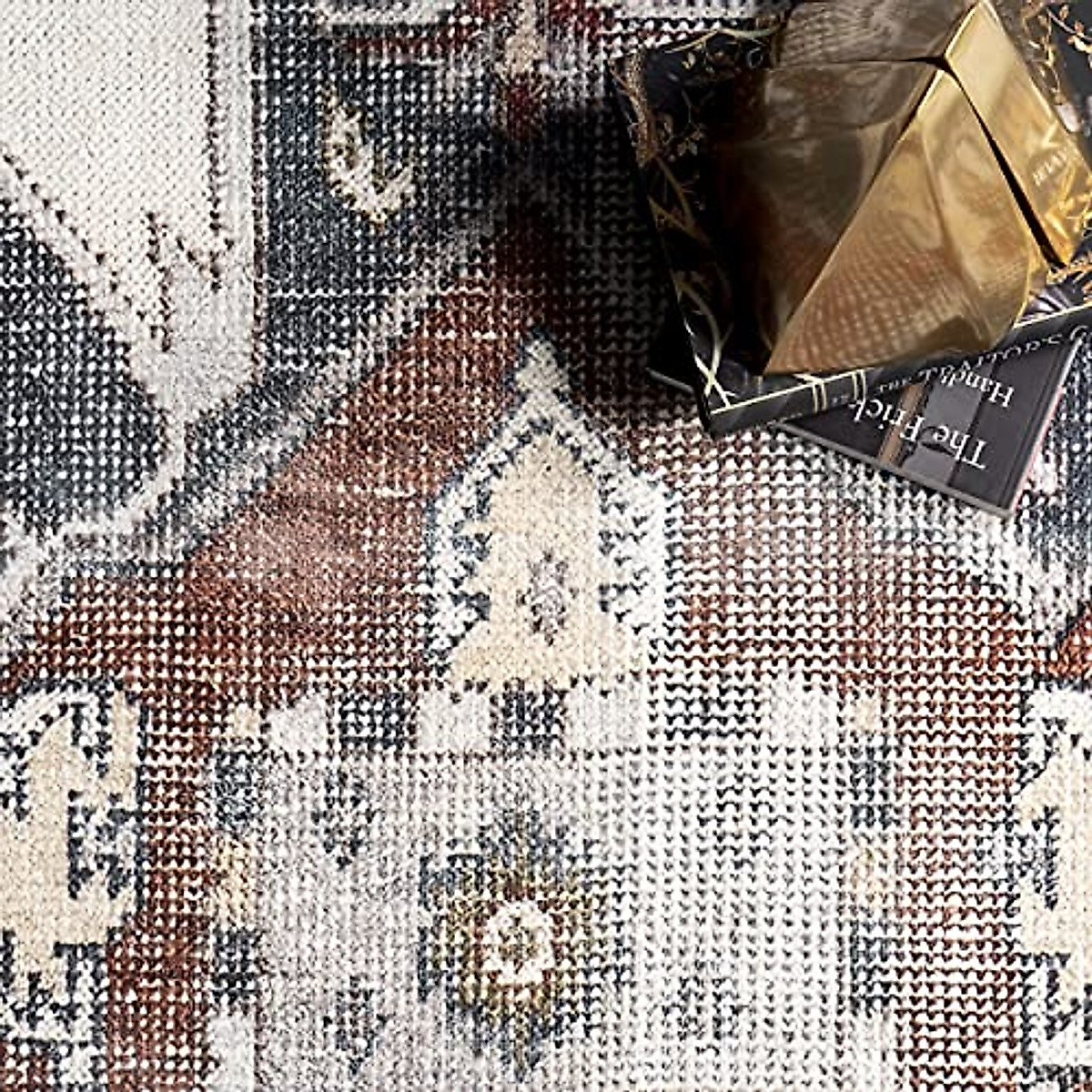 nuLOOM Mali Machine Washable Traditional Medallion Accent Rug, 2' x 3', Ivory