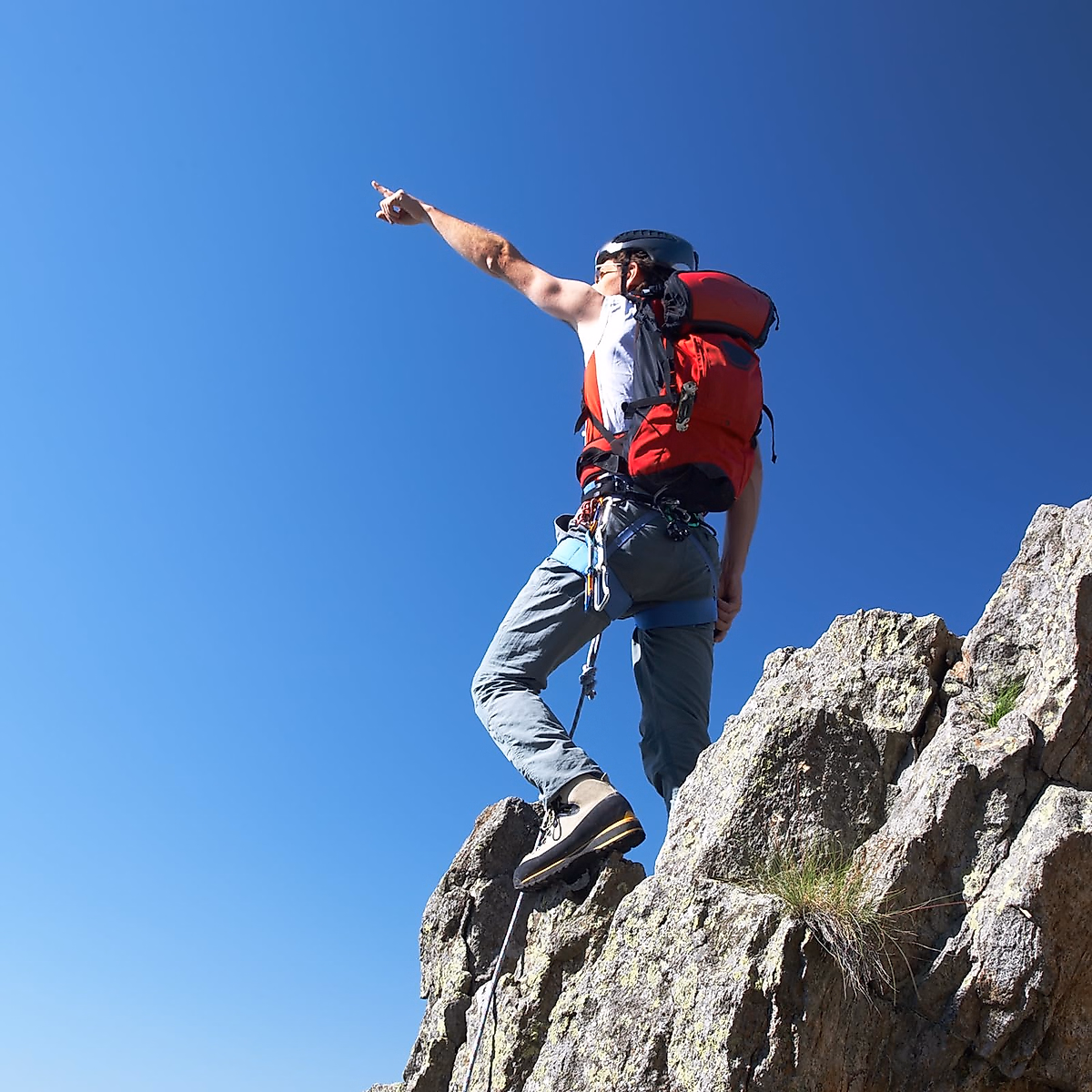 Lonmuju Pocket Knives for Men,Camping Knife with Glass Breaker & Seatbelt Cutter - G10 Handle,Ideal for Camping,BBQ,and Tactical Use