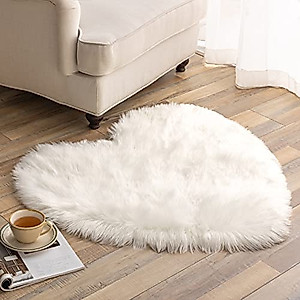 Ashler Heart Shaped Area Rug 3 x 3 Feet, Faux Sheepskin Fur Rug Fluffy Shaggy Rug, White Soft Plush Decorative Machine Washable Carpets for Bedroom Living Room and Sofa