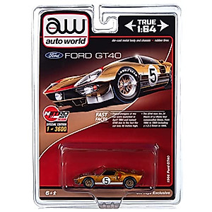Auto World 1966 Ford GT40#5 Gold Limited Edition to 3600 Pieces Worldwide 1/64 Diecast Model Car CP7923