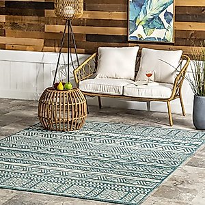 nuLOOM Abbey Tribal Striped Indoor/Outdoor Area Rug, 8' x 10', Green