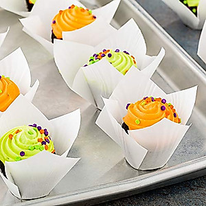 Restaurantware 2 Ounce Tulip Baking Cups, 200 Oven-Ready Cupcake Liners - Freezable, Disposable, Sugar White Paper Muffin Cases, For Wedding Parties, Baby Showers and More