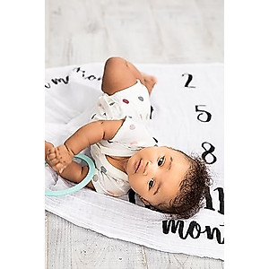 Little Pear Baby Milestone Marker Blanket, Gender-Neutral Baby Monthly Growth Chart, Baby Girl or Baby Boy Keepsake Blanket, Black & White