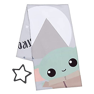 Lambs & Ivy Star Wars The Child/Grogu/Baby Yoda Fleece Milestone Blanket w/Star