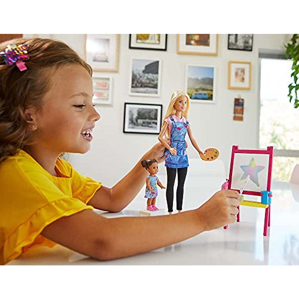 Barbie Careers Doll & Playset, Art Teacher Theme with Blonde Fashion Doll, 1 Small Doll, Color-Change Easel & Accessories