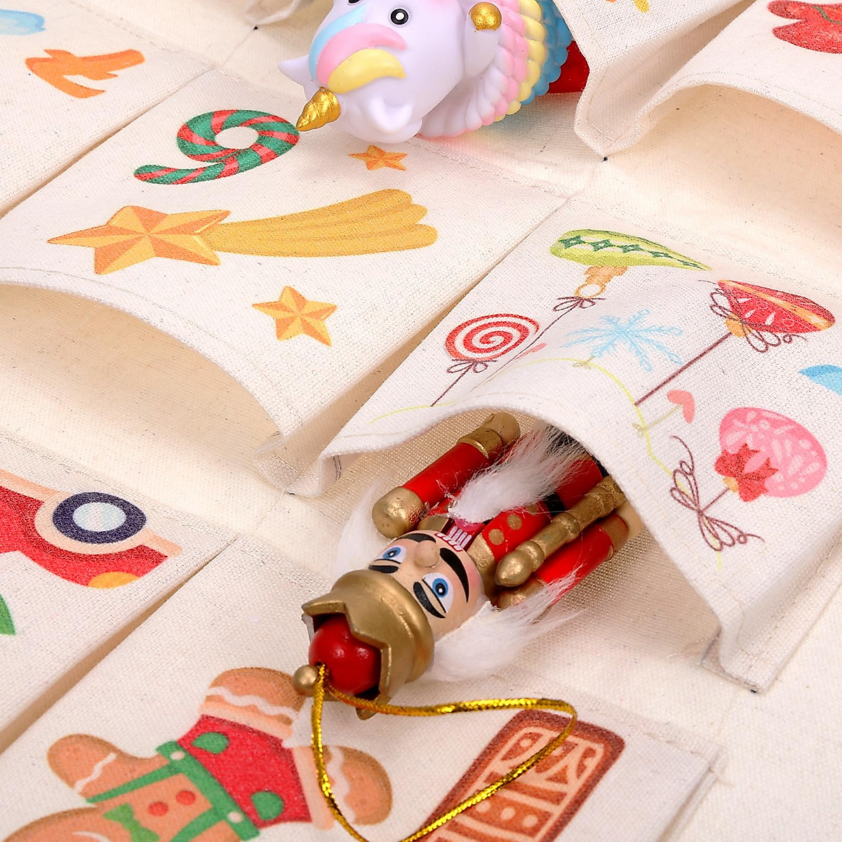 HOWAF Fabric Christmas Advent Calendar (Countdown to Christmas), 24 Days Mystery Christmas Countdown Calendar with 24 Pockets for Xmas Holiday Home Wall Decoration