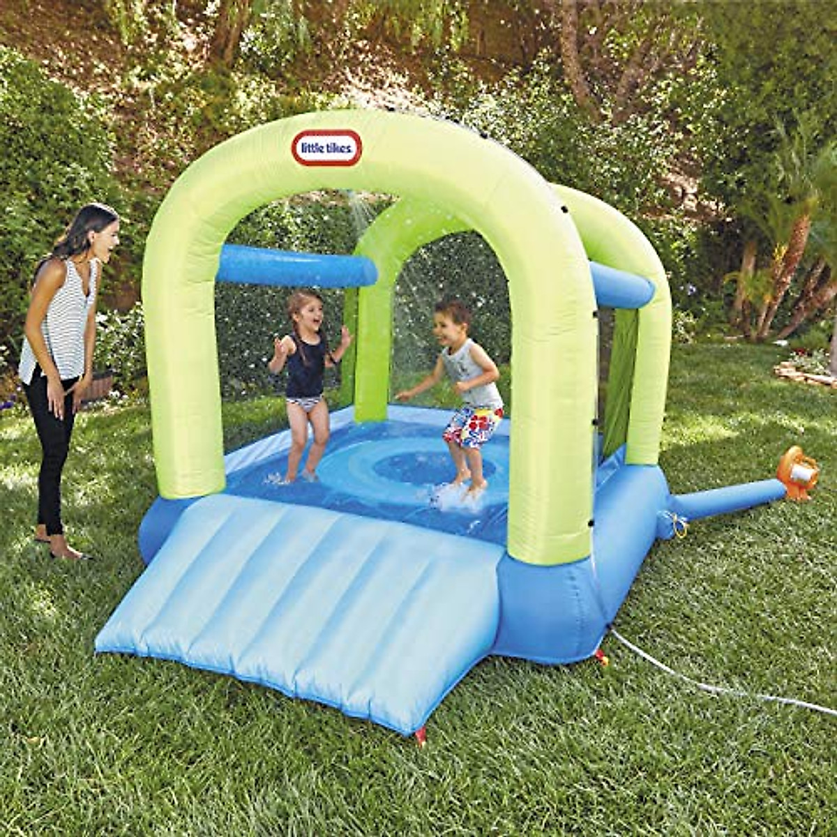 Little Tikes Splash n' Spray Indoor/Outdoor 2-in-1 Inflatable Bouncer, 108.00”L x 84.00”W x 82.25”H