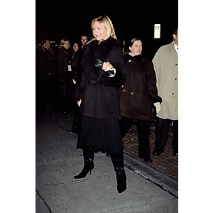 Posterazzi Poster Print Collection Kim Cattrall at Premiere of Chicago Ny 12182002 by Cj Contino Celebrity (8 x 10)