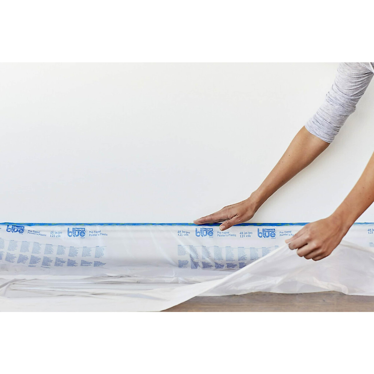 ScotchBlue Pre-Taped Painter's Plastic with Dispenser, Prepares and Protects in One Easy Step, Multi-Surface Painter's Tape and Plastic for Indoor Use, 24 Inches x 30 Yards, 1 Roll