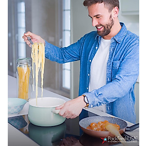 PackFreshUSA: Quart 7" x 9" x 3" Seal-Top Stand-Up Mylar Bags Long-Term Food Storage - 7 Mil Thick - Resealable - Heat Sealable - 100 Pack