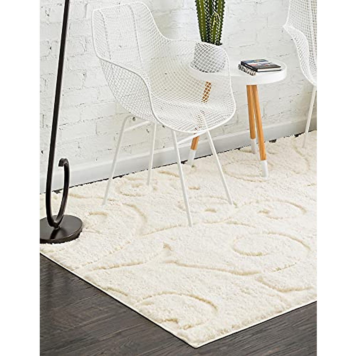 Rugs.com Botanical Shag Collection Rug – 5' x 8' Ivory Shag Rug Perfect for Living Rooms, Large Dining Rooms, Open Floorplans