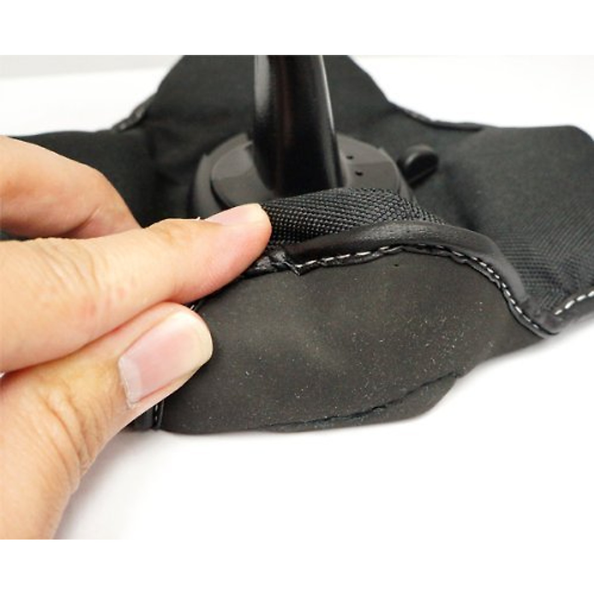 ChargerCity Universal GPS Smartphone Beanbag Dash Dashboard Friction Mount Holder for All Smartphone iPhone Galaxy up to 3.75 inch Wide