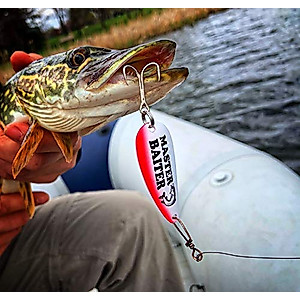 Funny Fishing Lure Gift for Men - Fishing Birthday - Master Baiter - Fishing Spoons - Dad Gifts - Perfect for Any Fisherman - Fishing Lures for Walleye and Pike - Spoon for Trout - Fishing Gag Gifts