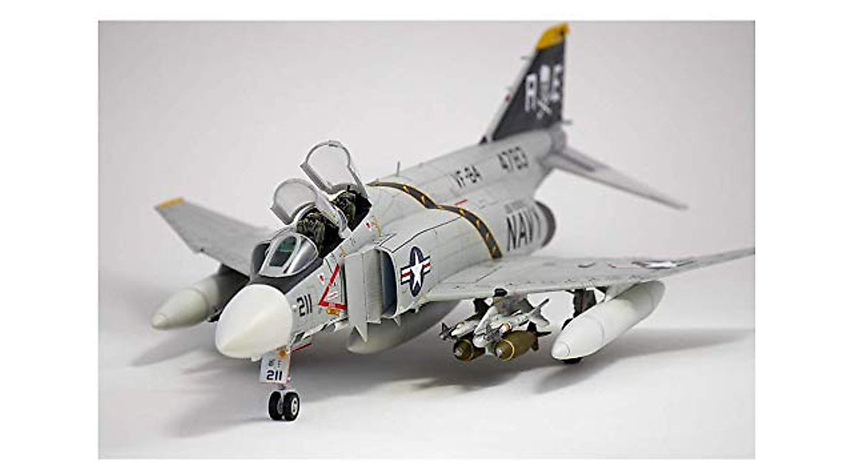 1/48 USN F-4J Phantom II Jolly Rogers Model Kit - Authentic Details