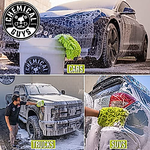 Chemical Guys HOL_128 Car Cleaning Kit, with Car Wash Soap, Bucket and 16oz Car Care Cleaning (8 Items)