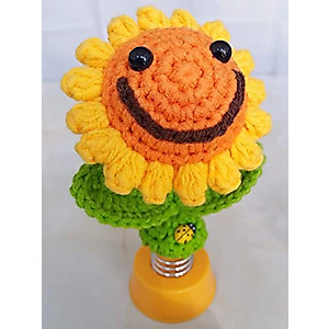 Sunflower Little Sun Auto Parts Dashboard Decoration, Crochet Smiley Head Shaking Sunflower Car Decoration Cute Girl Car Interior Desk Decoration Gift (Handmade Crochet) (Geometric, Orange)
