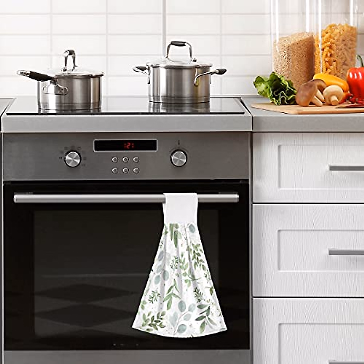 Giwawa Green Leaves Hand Towel 2 Pcs Soft Spring Leaf Hanging Towel High Absorbent Watercolor Plant Dish Towel Fast Drying Seasonal Leaves Hanging Tie Towels for Kitchen Bathroom Toilet Home 12x17in